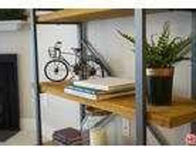Flat For Rent In Pasadena, California