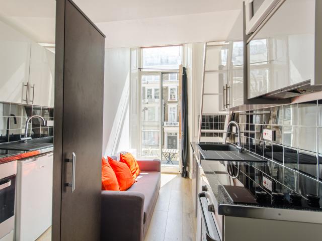 Flat for Rent in Penywern Road | Foxtons