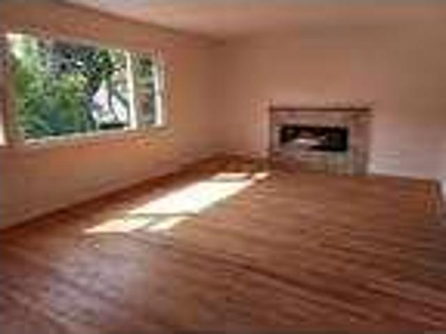 Flat For Rent In Port Washington, New York
