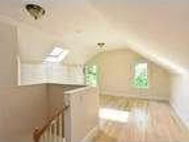 Flat For Rent In Roslyn, New York