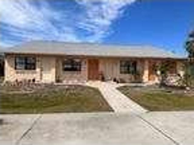 Flat For Rent In Rotonda West, Florida