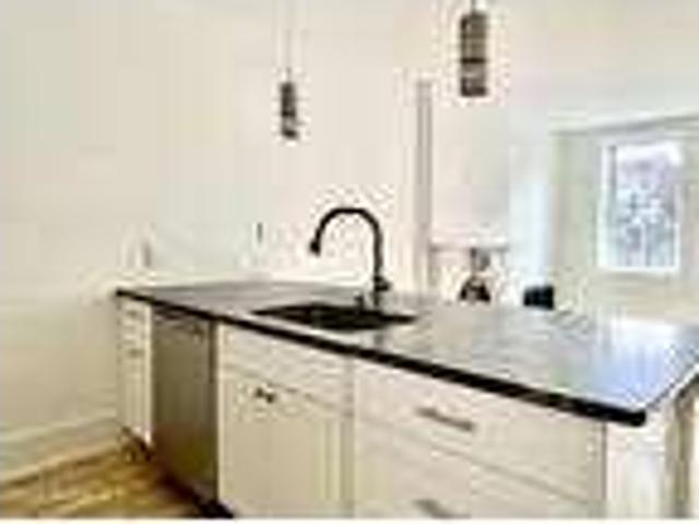 Flat For Rent In Saratoga Springs, New York