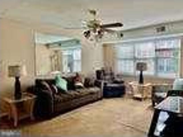Flat For Rent In Secane, Pennsylvania
