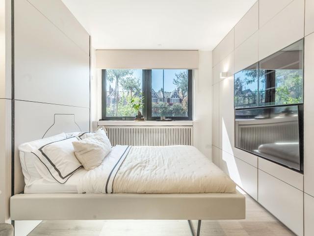 Flat for Rent in The Apex, Dandi on the Hill, The Heights | Foxtons