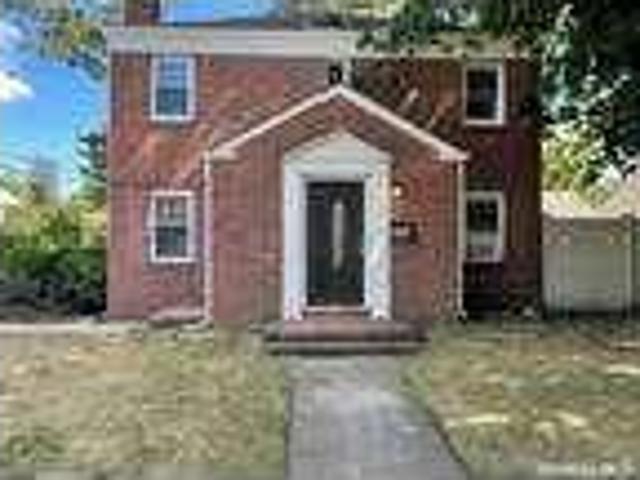 Flat For Rent In Westbury, New York