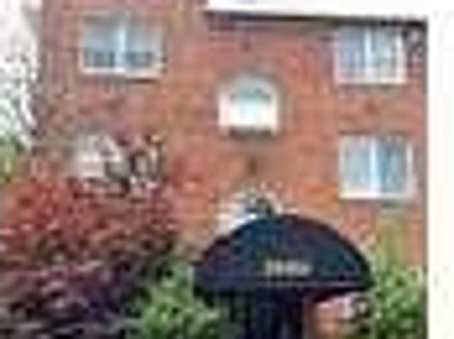 Flat For Rent In Woodmere, New York