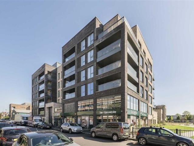 Flat for sale in Pomeroy Street, London, SE14 Ref 224748