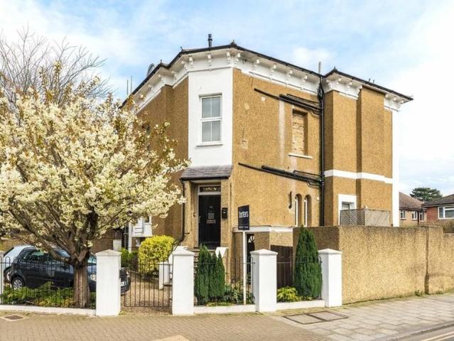 Flat for sale in Thornbury Road, Isleworth, TW7 Ref 222112