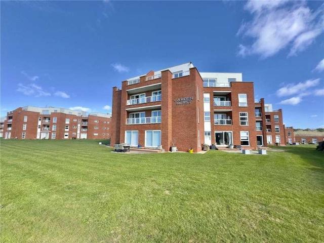 3 bed flat for sale