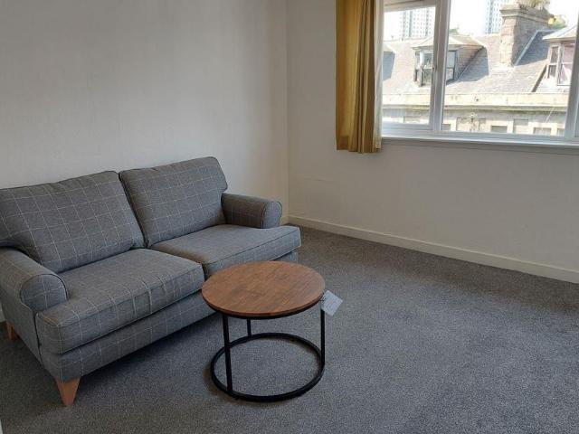 Flat G, 23 Panmure Street, Dundee DD1, 2 bed flat to rent, £800 pcm | PrimeLocation