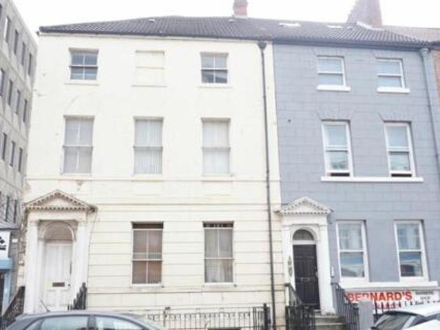 Flat, George Street, 2 Bedroom Flat