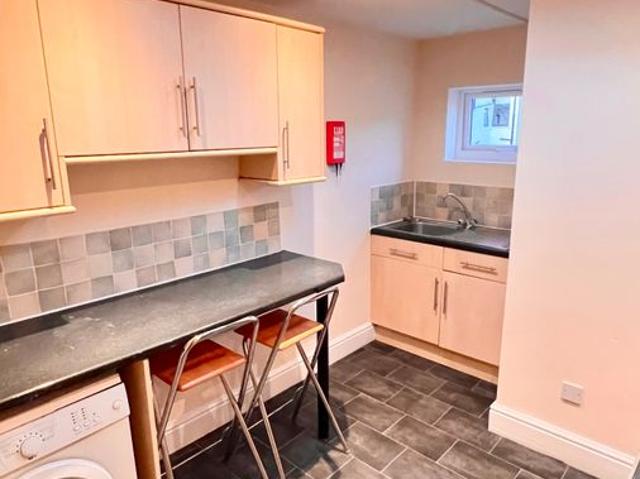Flat, Gloucester Road, Bishopston, Bristol BS7, 4 bed flat to rent, £2,200 pcm | PrimeLocation