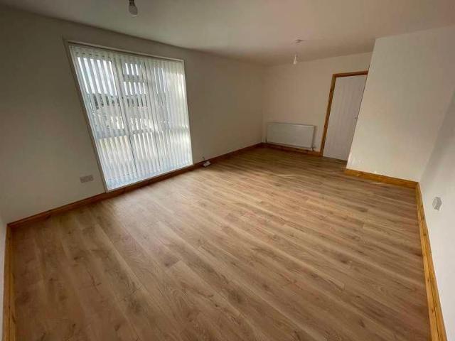 Flat,goldcliff House, Cwmbran, NP44