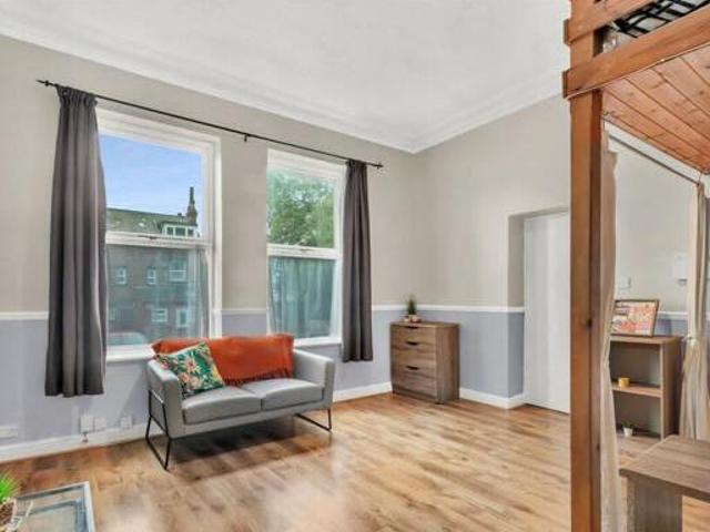 Flat, Hyde Park Road, 1 Bedroom Flat