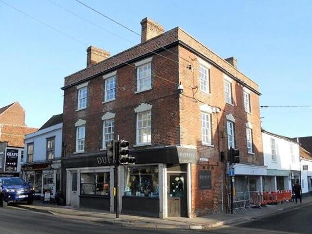 Flat, High Street, 1 Bedroom Flat