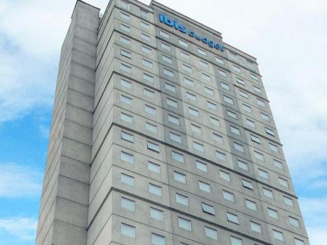 Flat Ibis Budget São João disponível para venda com 13m²