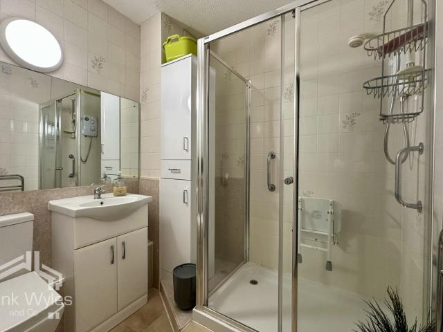 Flat in Oxford Court, Oxford Road, Ansdell, Lytham St. Annes, Lancashire