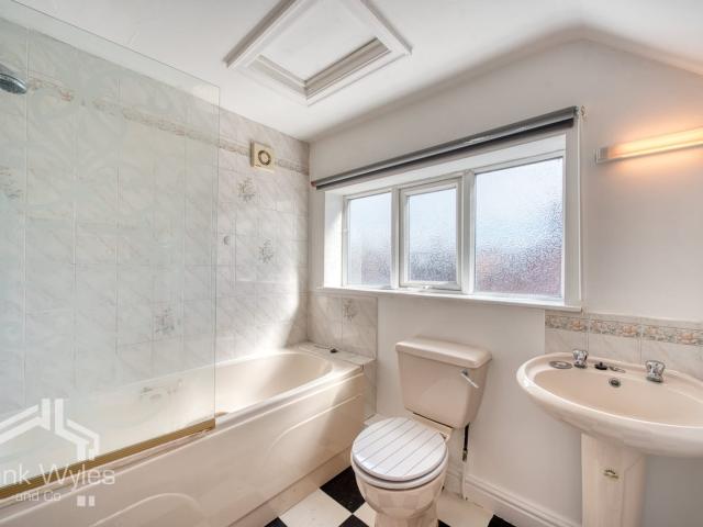 Flat in Upper Westby Street, Lytham St. Annes, Lancashire
