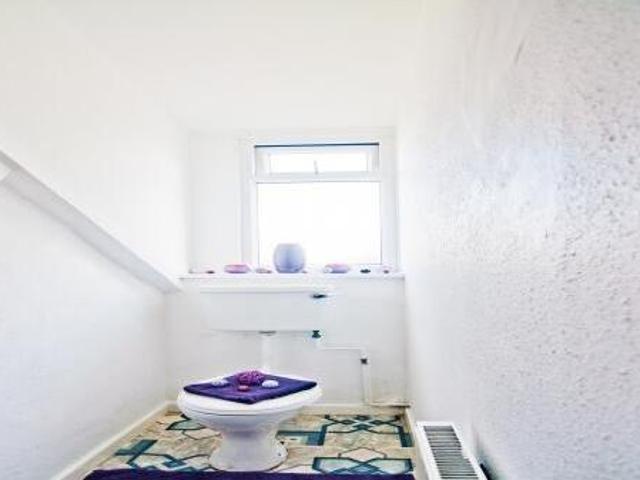 Flat, Kelso Road, 2 Bedroom Flat