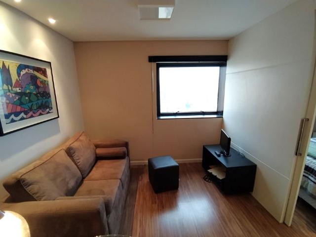 Flat Le Premier