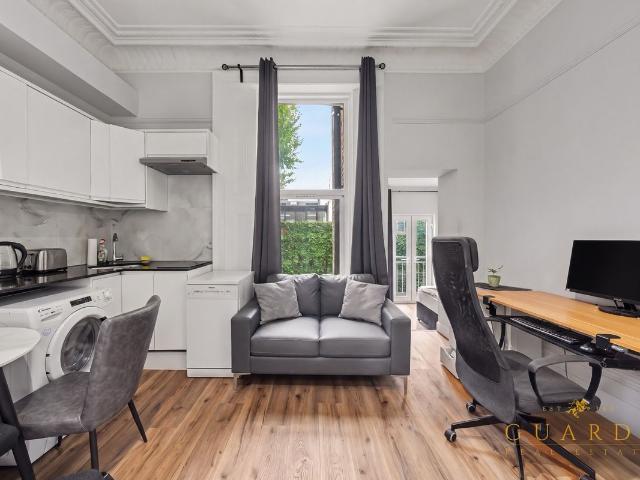 Flat, Lexham Gardens, London W8, 1 bed flat to rent, £2,275 pcm | PrimeLocation