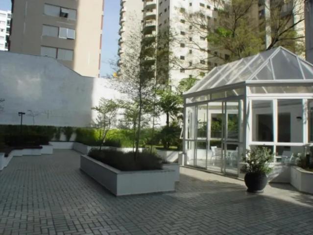 Flat para alugar em Moema Edifício Duplex Life Moema Cód. ZXB11968