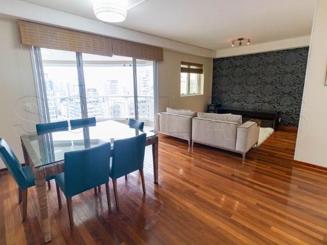 Flat para Aluguel com 3 quartos, 118 m² por R$ 20.500