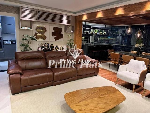 Flat para Aluguel com 3 quartos, 134 m² por R$ 16.345