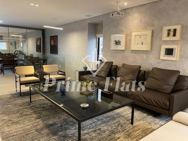 Flat para Aluguel com 3 quartos, 260 m² por R$ 40.000