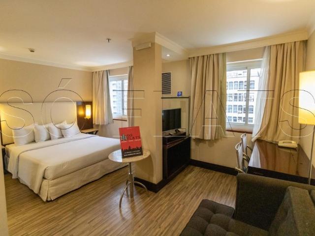 Flat para Aluguel com 1 quartos, 29 m² por R$ 2.700