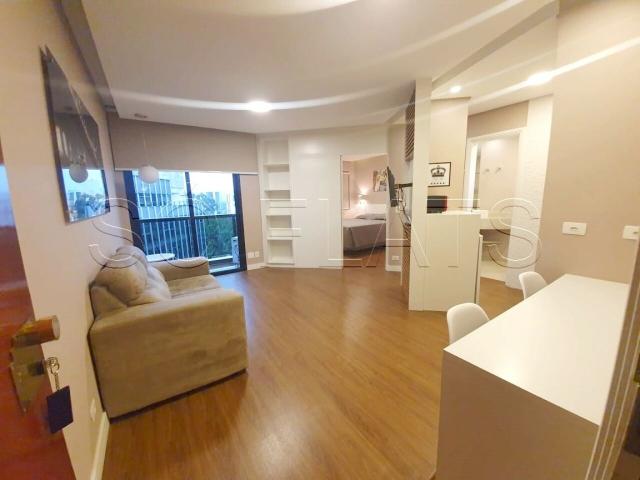 Flat para Aluguel com 1 quartos, 38 m² por R$ 4.000