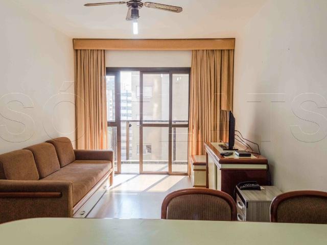 Flat para Aluguel com 1 quartos, 38 m² por R$ 2.300