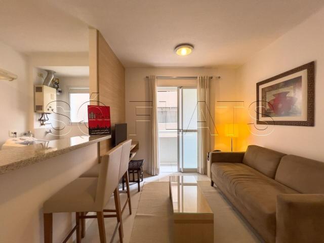 Flat para Aluguel com 1 quartos, 38 m² por R$ 4.224