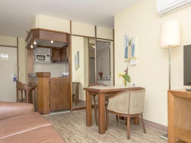 Flat para Aluguel com 1 quartos, 45 m² por R$ 2.100