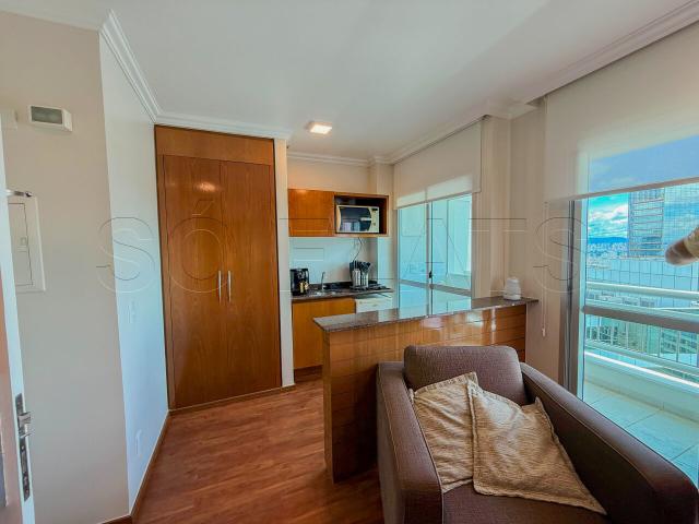 Flat para Aluguel com 1 quartos, 45 m² por R$ 4.000