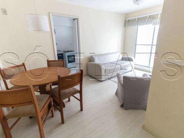 Flat para Aluguel com 1 quartos, 49 m² por R$ 4.000
