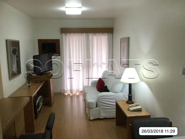 Flat para Aluguel com 1 quartos, 42 m² por R$ 2.500
