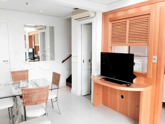 Flat para Aluguel com 1 quartos, 42 m² por R$ 2.700