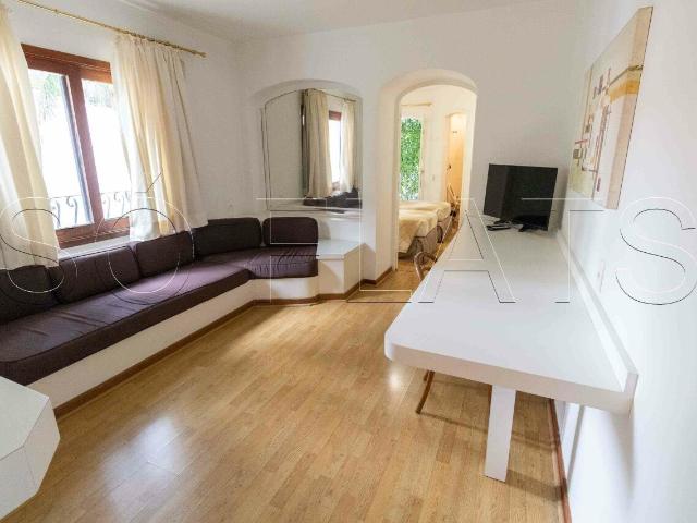 Flat para Aluguel com 1 quartos, 43 m² por R$ 2.500