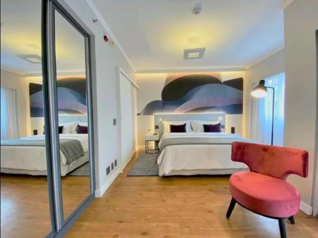 Flat para Aluguel com 1 quartos, 54 m² por R$ 3.500