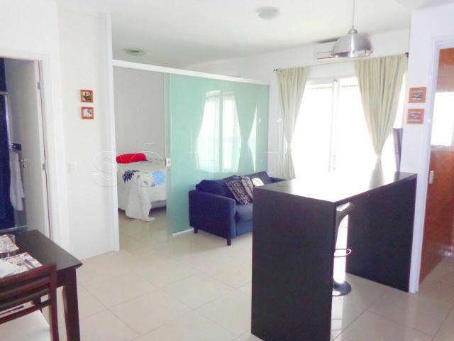 Flat para Aluguel com 1 quartos, 55 m² por R$ 4.300