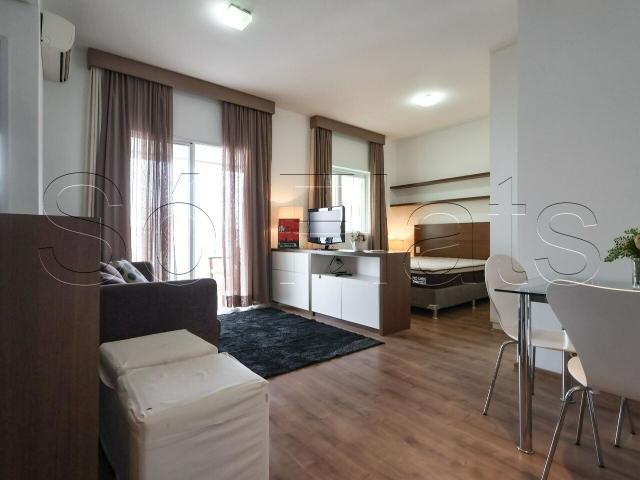 Flat para Aluguel com 1 quartos, 55 m² por R$ 6.726