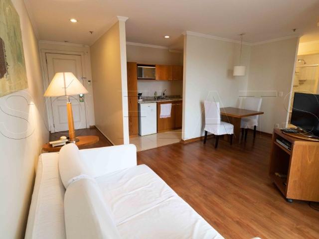 Flat para Aluguel com 1 quartos, 52 m² por R$ 2.400