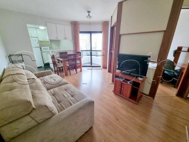 Flat para Aluguel com 2 quartos, 56 m² por R$ 5.700
