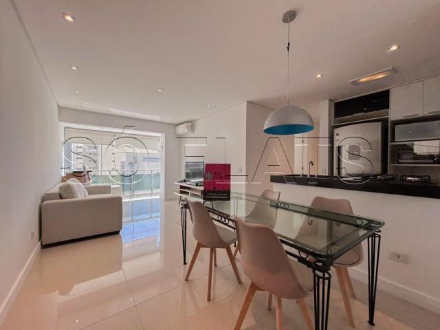 Flat para Aluguel com 2 quartos, 65 m² por R$ 8.430
