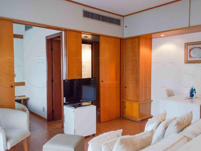 Flat para Aluguel com 2 quartos, 62 m² por R$ 7.750