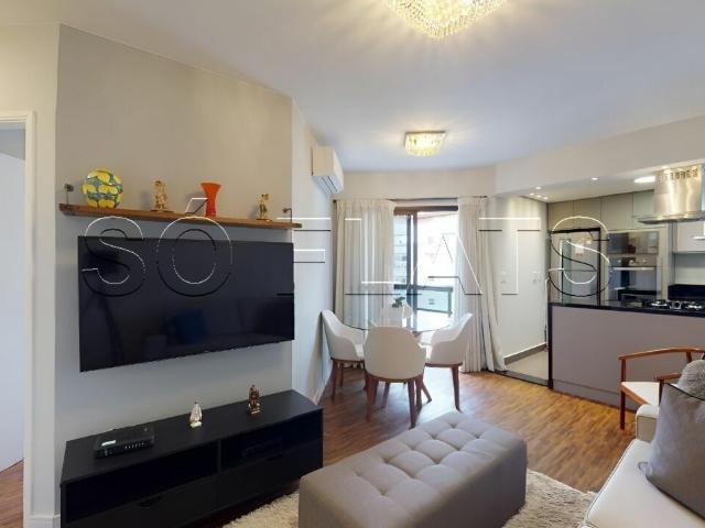 Flat para Aluguel com 2 quartos, 80 m² por R$ 10.870