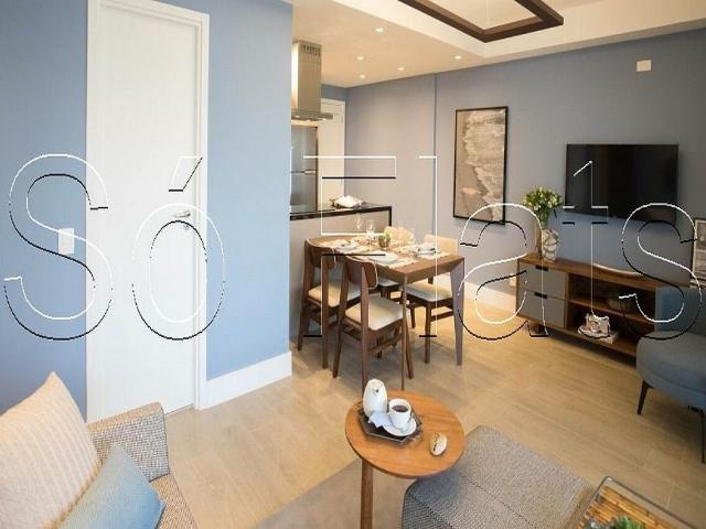 Flat para Aluguel com 2 quartos, 80 m² por R$ 11.001