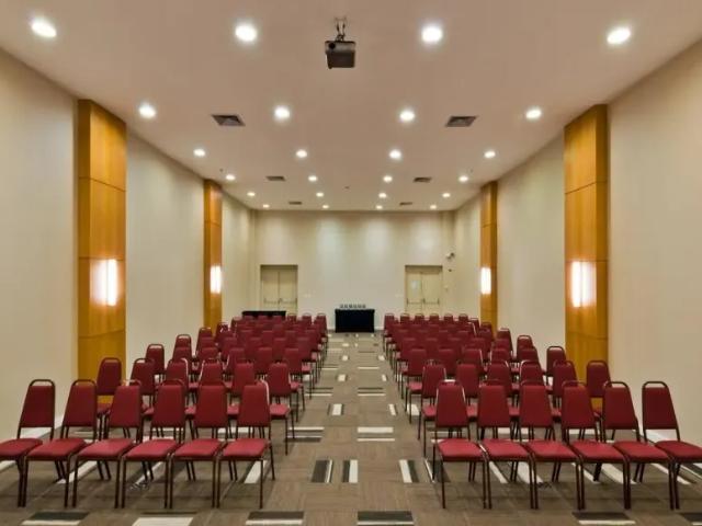 Flat para locação no Itaim Bibi Edifício Staybridge Suítes São Paulo Cód. VBC03168