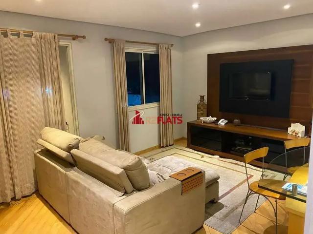 Flat para Locação em São Paulo/SP Moema 2 Quartos